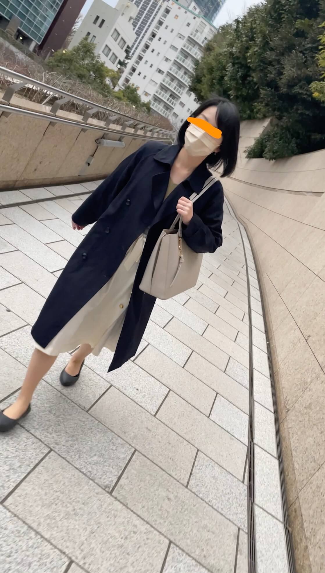 スカートカメラ突っ込みOL2人・JD～地下鉄のエスカレーター - パンチラワールド（Pcolle&PALPISレビュー）